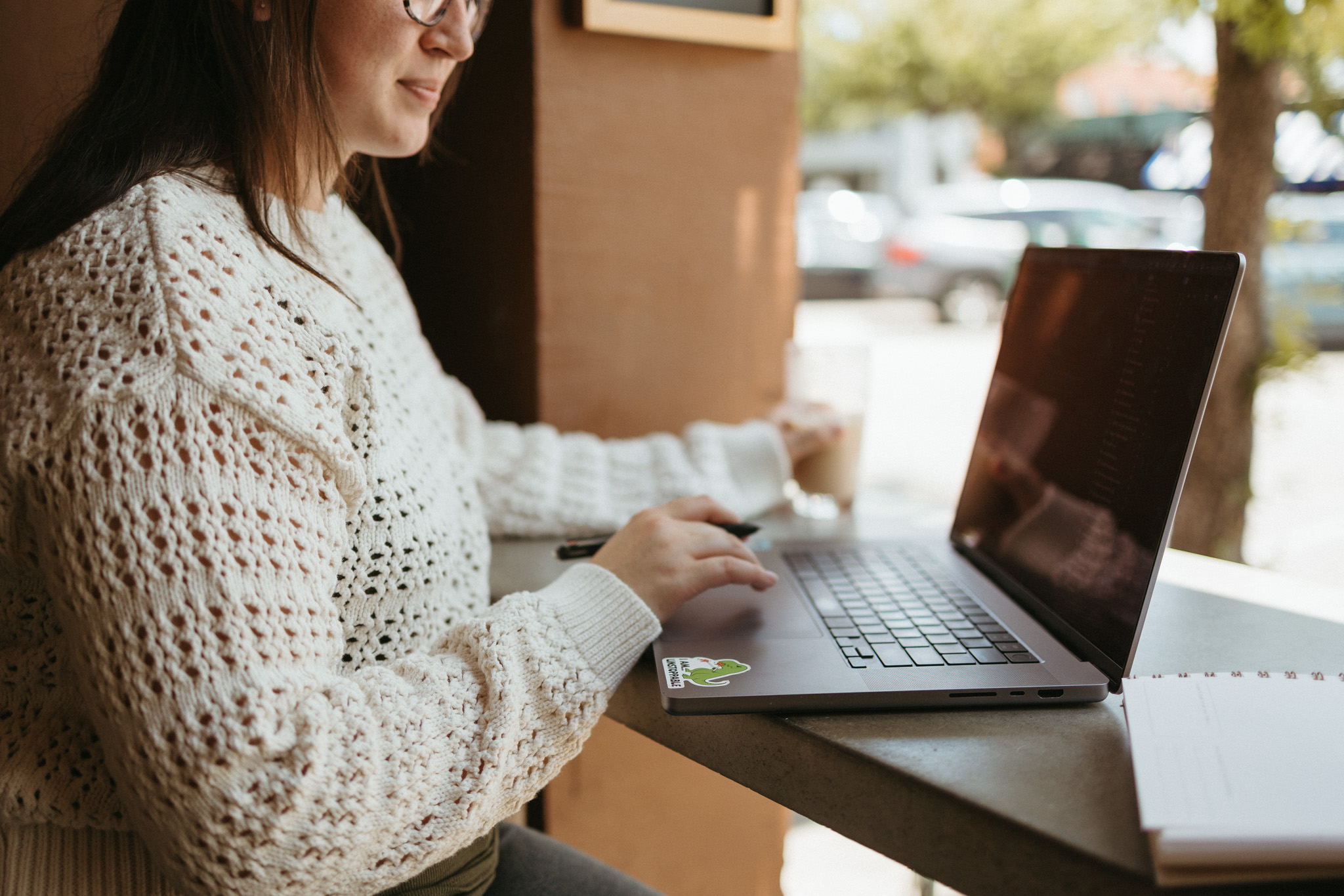 Why Guest Posting Works: The Benefits of Guest Blogging - The Comma ...